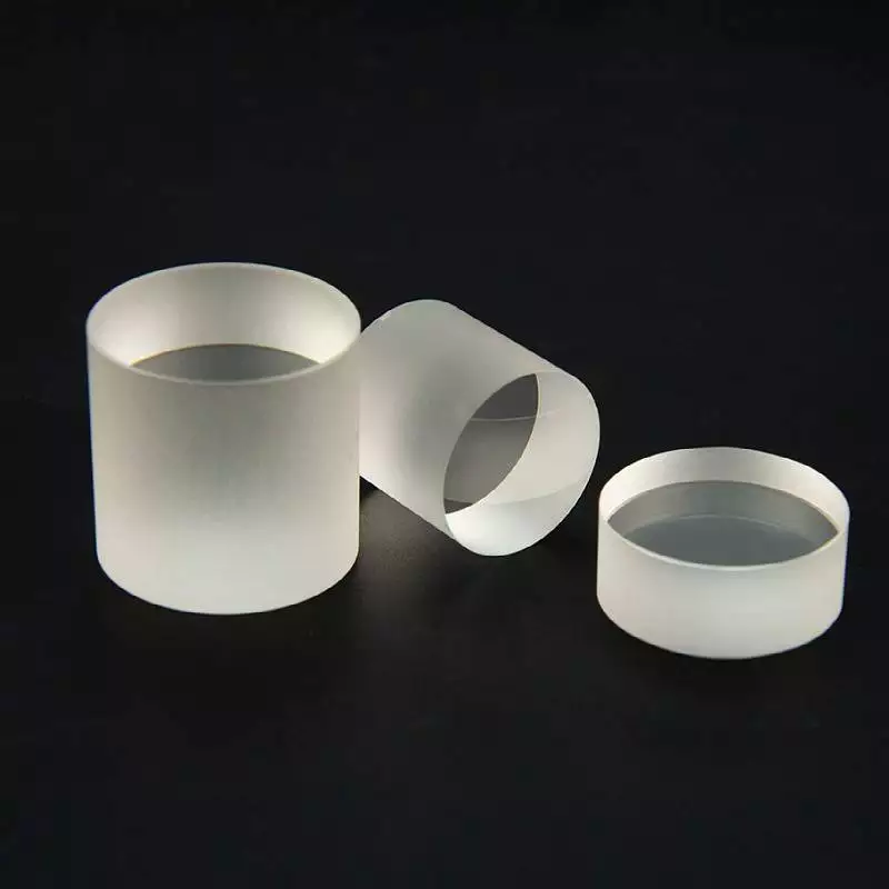 Cylindrical Prism: a Multifunctional Tool in the Optical World - BORISUN